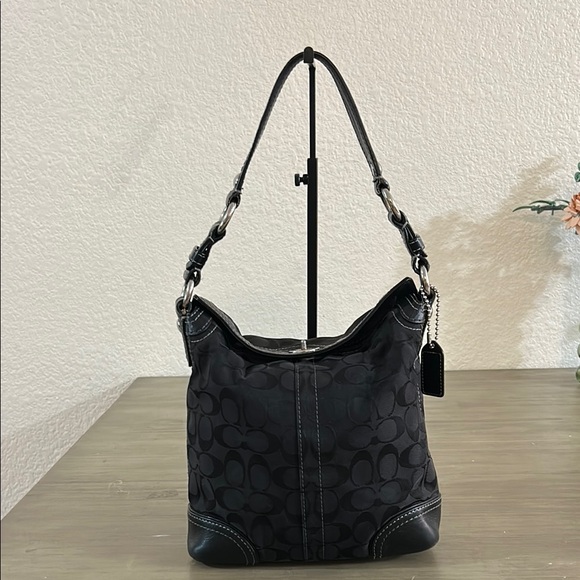 Coach | Bags | Coach Classic Chelsea Turnlock Handbag 981 Leather ...